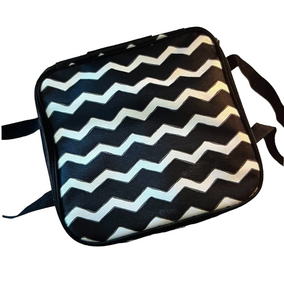 thirty-one | Kitchen | New Thirty One Insulated Hot Cold Dish Carrier ...